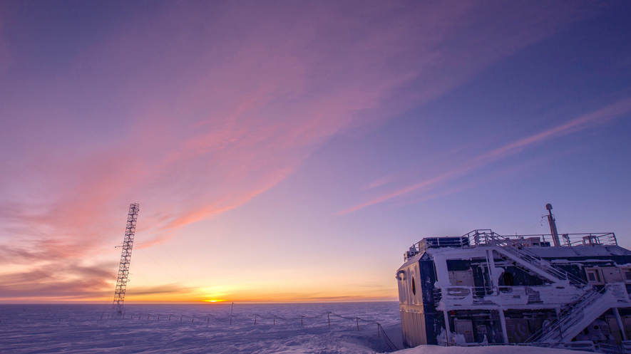 Newsela | The power of a South Pole sunrise after six months of darkness Newsela | The power of a South Pole sunrise after six months of darkness